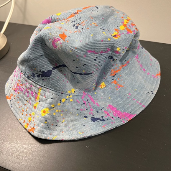 David and Young | Accessories | David And Young Paint Splattered Bucket ...